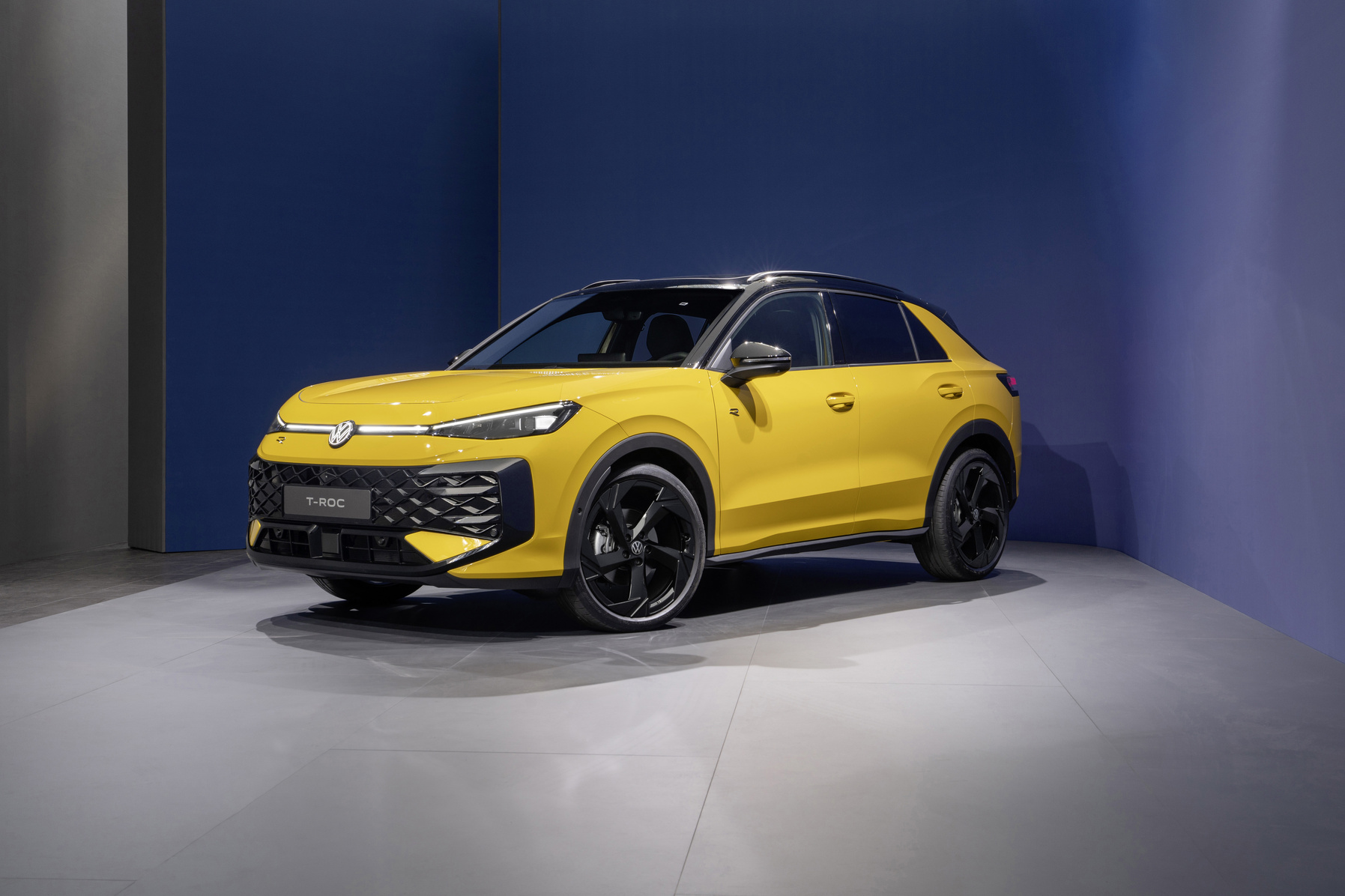 Volkswagen T-Roc : une nouvelle génération hybride pour le SUV star | En voiture Carine