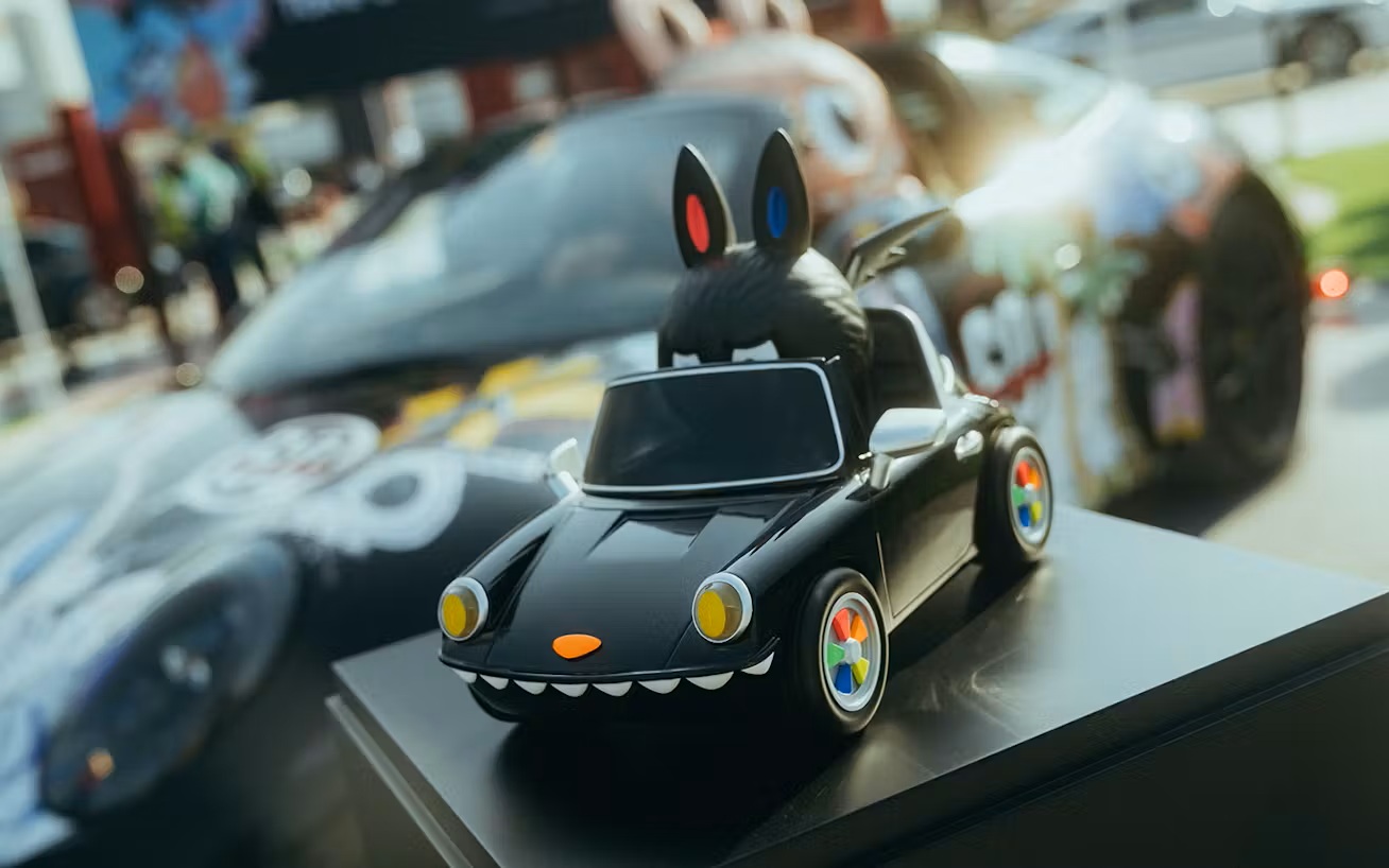 Porsche et Kasing Lung : quand la 911 Targa rencontre l’univers de ...